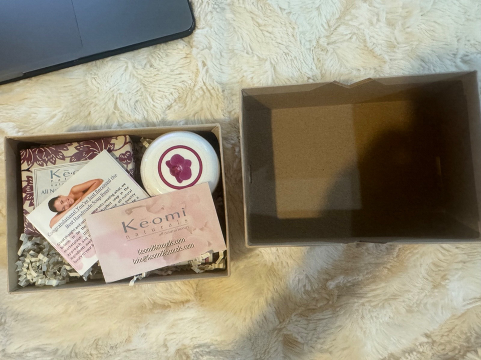 New in Box Lavender Organic Handmade Bath and Body Gift Set - by Keomi ...