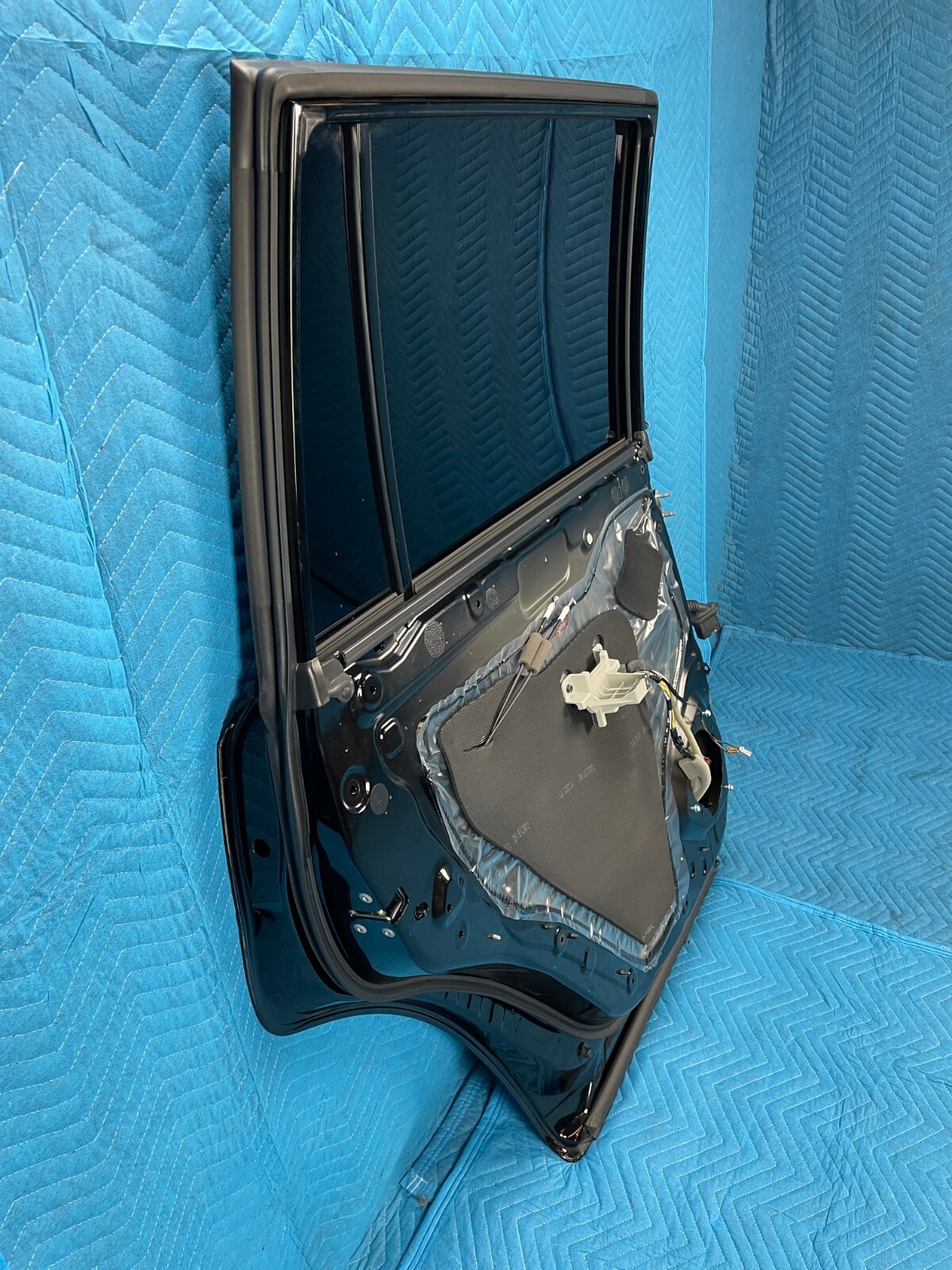 2014-2018 QX80 2017-2019 Armada Rear Door Driver's Side Black Obsidian ...