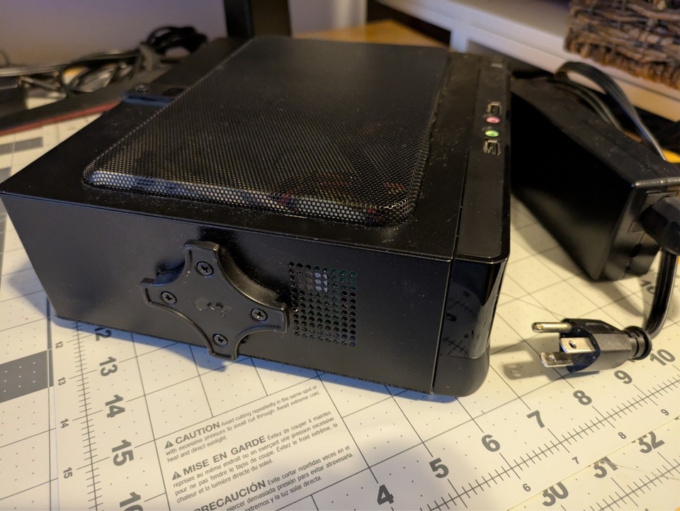In-Win BQ656-0 Mini-ITX Desktop Computer Case- Empty, w Power Supply ...