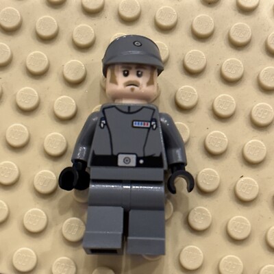 LEGO Star Wars Solo Imperial Recruitment Officer Minifigure (75207 ...