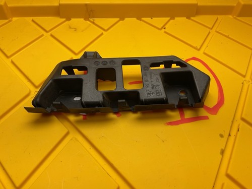 11-18 Porsche Cayenne Rear Right RH Side Bumper Guide Bracket Support ...