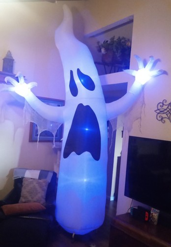 Home Accents Holiday 12 FOOT Tall led GHOUL GHOST BLACK LIGHT REACTIVE ...