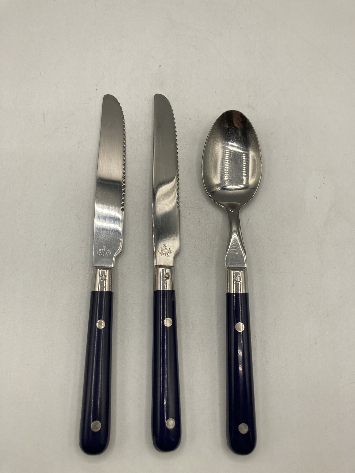 VTG LifeTime Stainless Steel Flatware Blue Handle 2 Serrated Knives, 1 ...