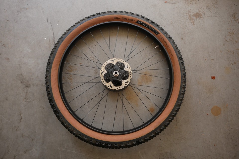 WTB Scraper 27.5 Plus + Wheelset with White Industries XMR + Plus Hub ...