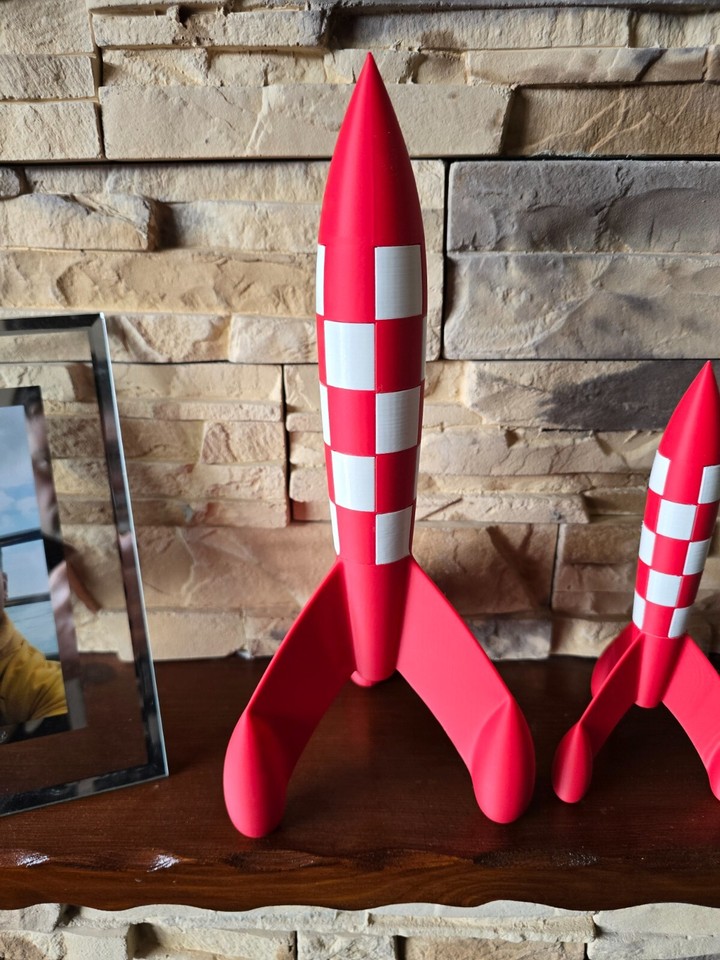 Tintin Moon Rocket Model – Destination Moon – Collectible Red & White -UK Seller | eBay