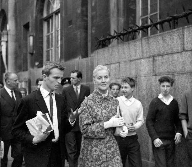 Sir Oswald Mosley case at Old Street Magistrates Court 1962 OLD PHOTO 1 ...