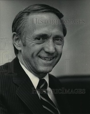1985 Press Photo James (Jim) DeWees President of Godfrey Company ...