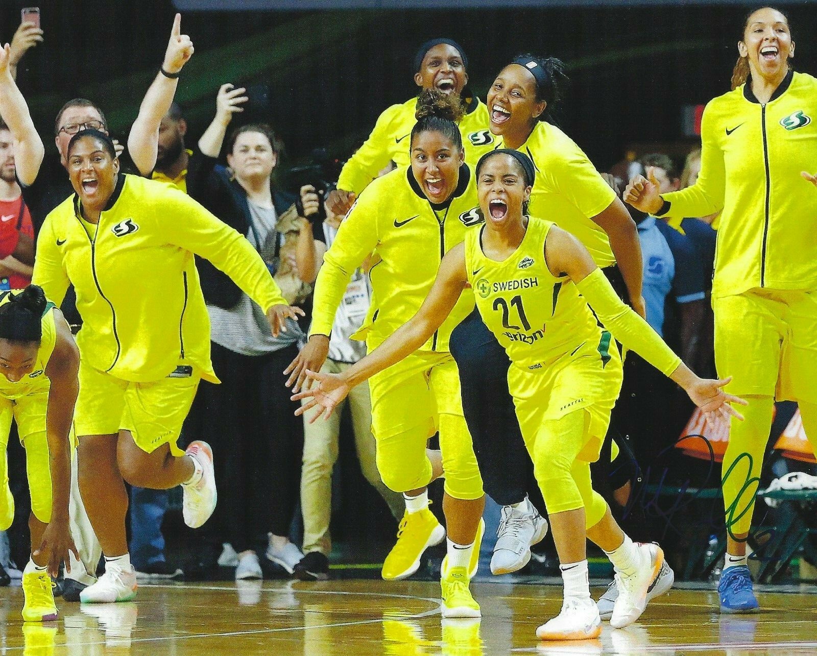 MERCEDES RUSSELL Signed 8 x 10 Photo WNBA Basketball SEATTLE STORM ...