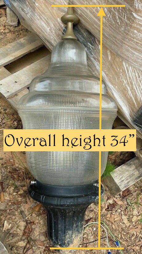 Vintage King Luminaire Glass Street Light, Pole Lamp, Street Light, LED ...