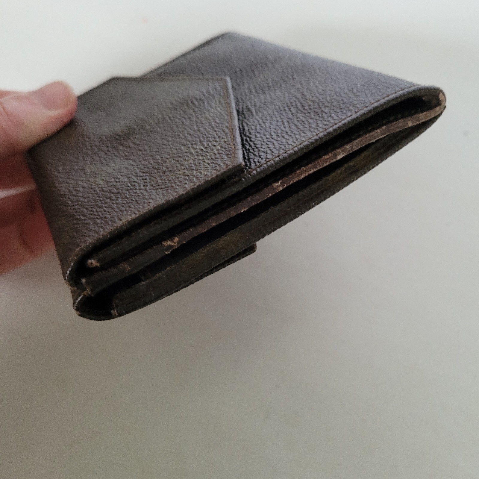 LOUIS VUITTON LV Vintage 80s Monogram Leather Wallet … - Gem