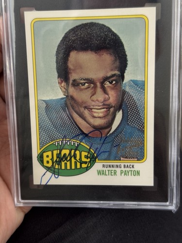 WALTER PAYTON 1998 TOPPS STARS ROOKIE REPRINTS ON CARD AUTO SGC 8 CLEAN ...
