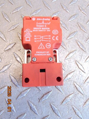Allen Bradley 440K-T11202 Ser B Guard Master Trojan 5 Safety Switch | eBay