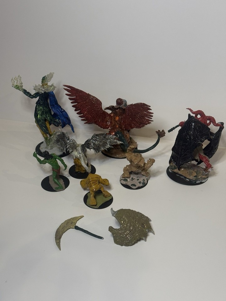 Lot of 7 Wizards Assorted D&D Dungeons & Dragons Miniatures Figures ...