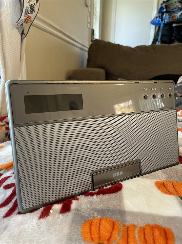RCA Dual Alarm Clock Radio Model RC651-A Iphone Ipod Aux Port | eBay