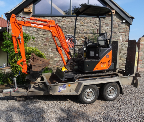 HITACHI 17U ZAXIS, MINI DIGGER, EXCAVATOR, 3 buckets & hitch, expanding ...