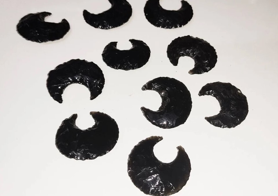 Bulk Obsidian Moon Crystal, Carved Crescent Obsidian Gemstone, Moon ...