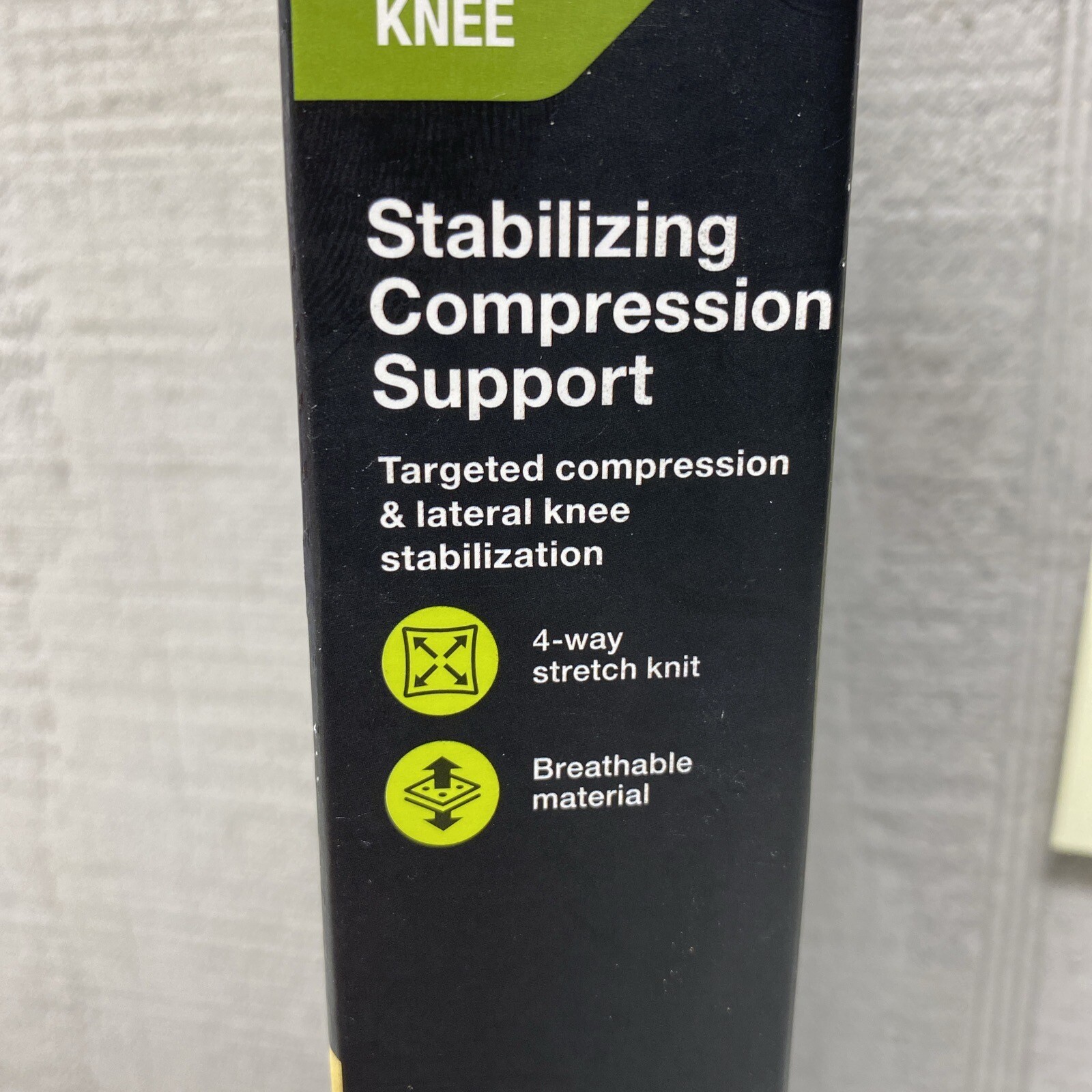 Knee Stabilizing Compression Support Moderate Support CVS Health Size ...