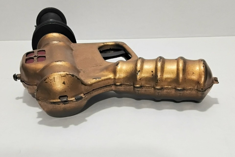 1945 Buck Rogers Gold Atomic Pistol Toy PopGun By Daisy Works Video ...