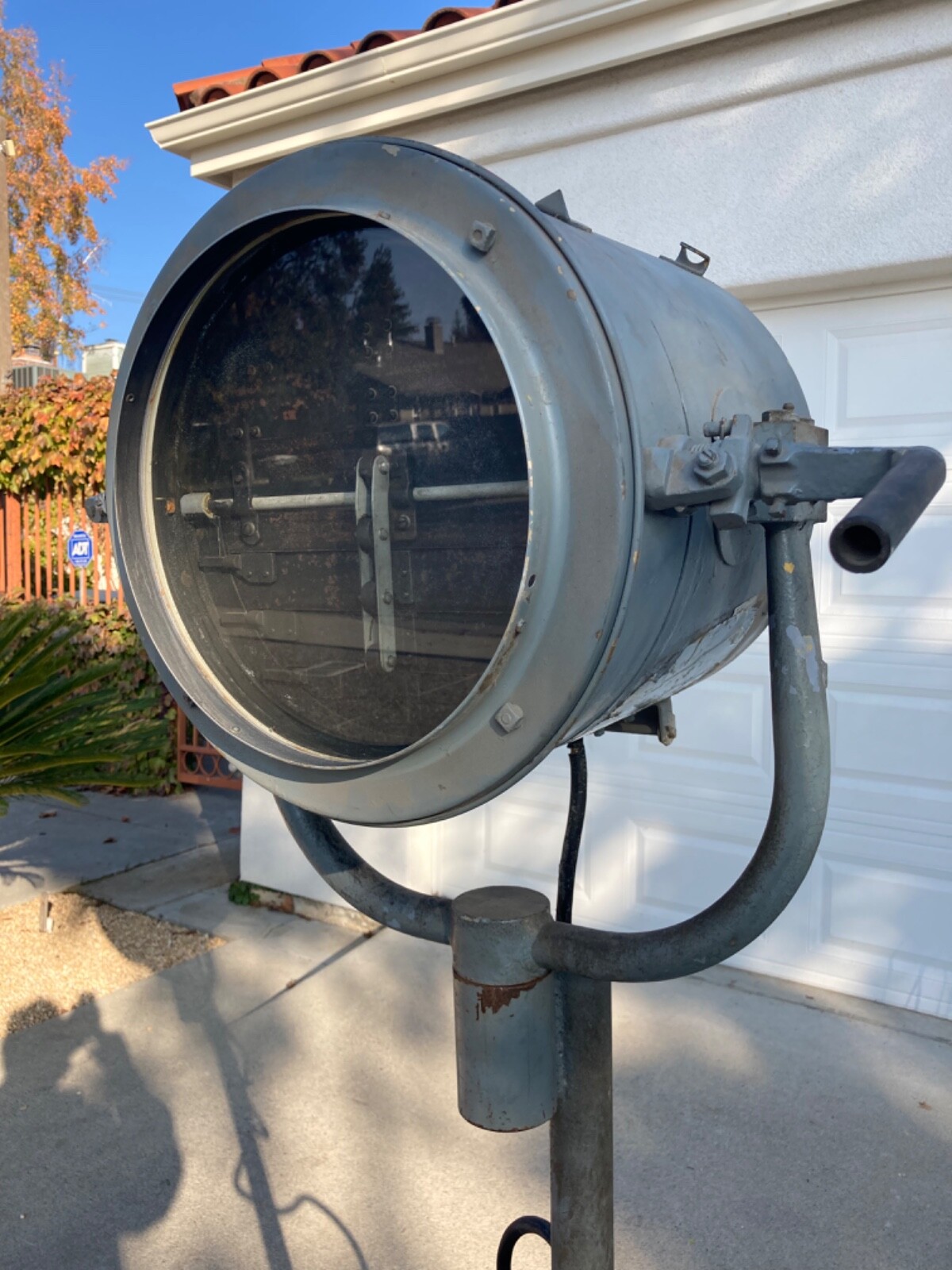 Working GE US Navy Signaling Searchlight 12 Inch Morse Code Ship to ...