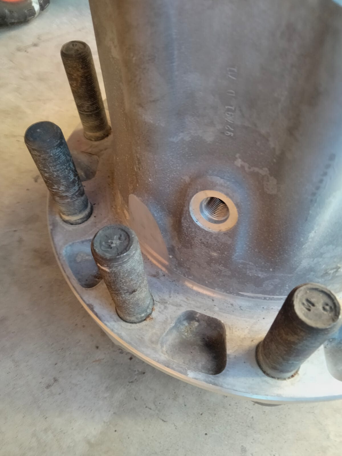 FREIGHTLINER CASCADIA REAR HUB ASSEMBLY W/BEARINGS , W/ABS 10001280 | eBay