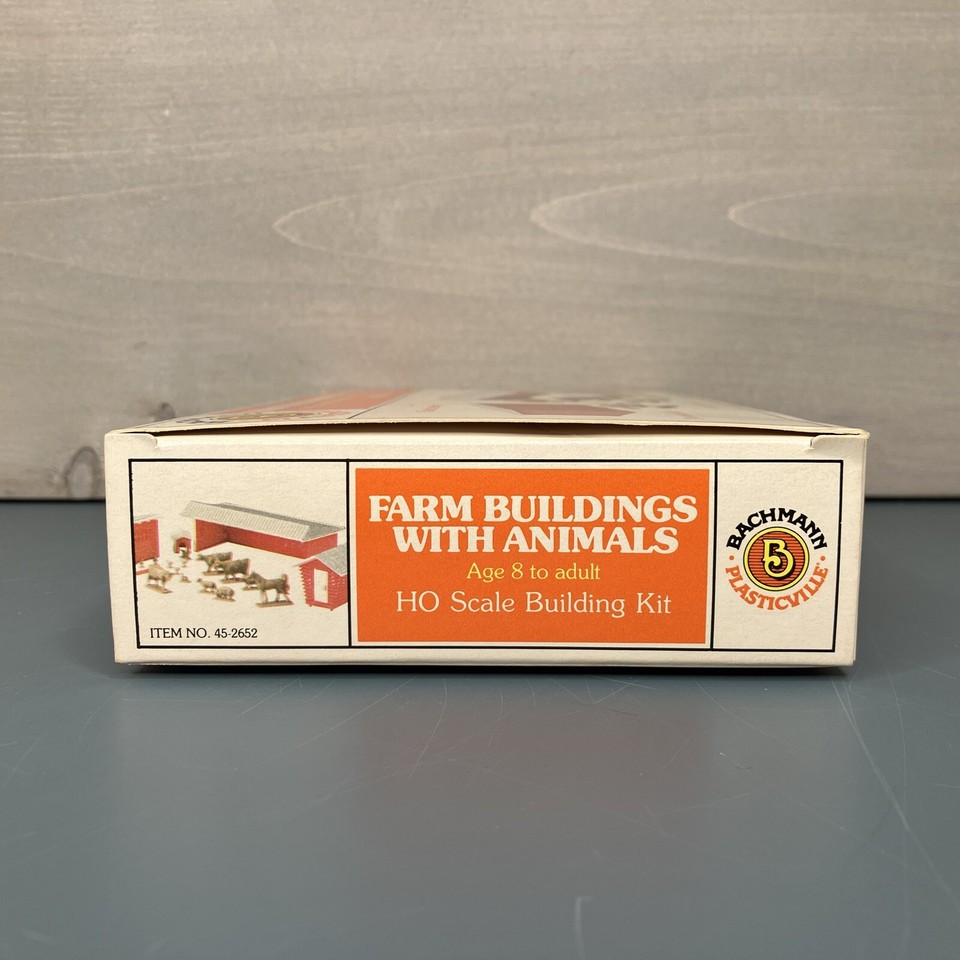 Bachmann HO Scale Farm Buildings with Animals No. 45-2652 | eBay