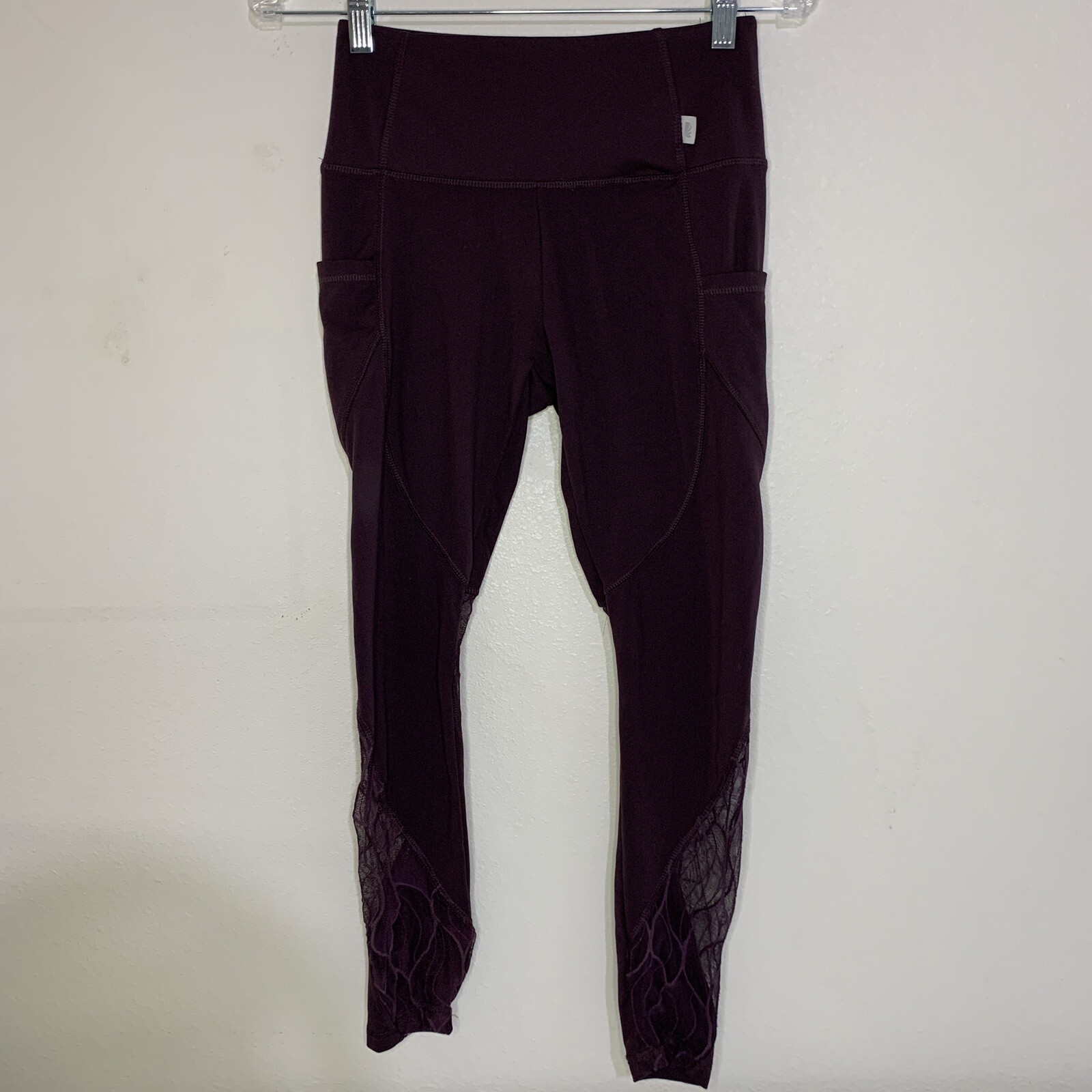 Marika Maroon Mesh Panel Leggings Women’s Small - Gem