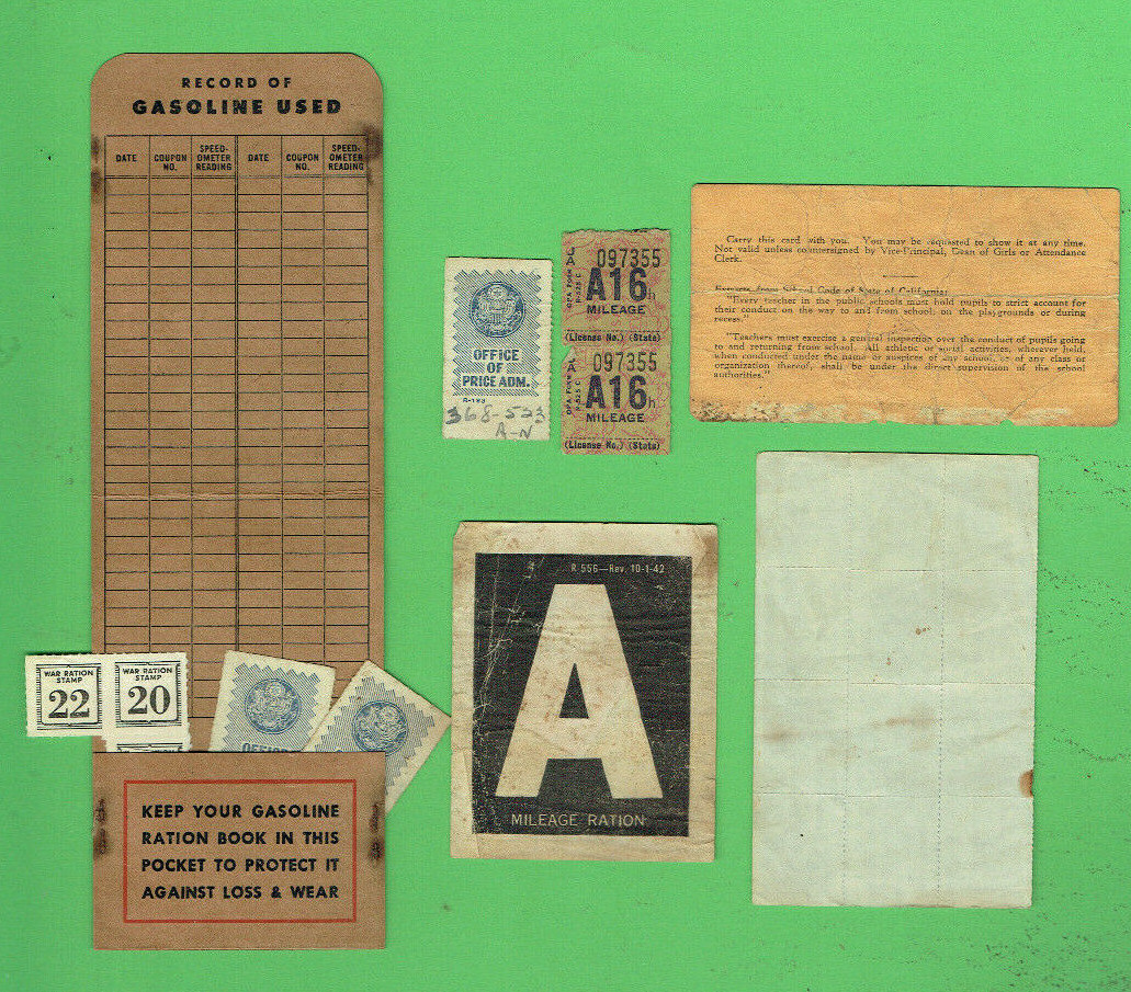 #D105. LOT OF WWII USA RATION BOOKS - INCLUDING GASOLINE RATION BOOK | eBay