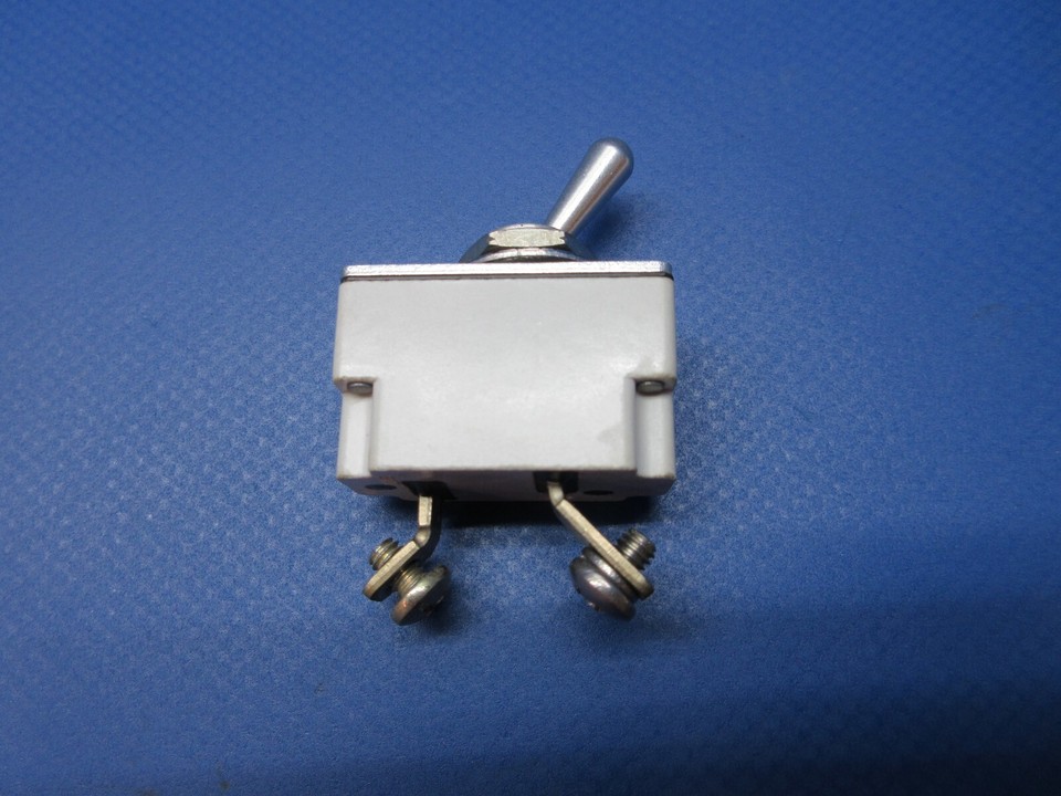 Mooney M20 Klixon Circuit Breaker Toggle Switch 10 Amp 7270-5-10 (0625-1372) | eBay