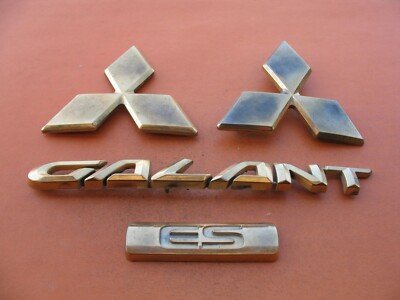 04 05 06 MITSUBISHI GALANT ES REAR FRONT GOLD EMBLEM LOGO BADGE SIGN ...