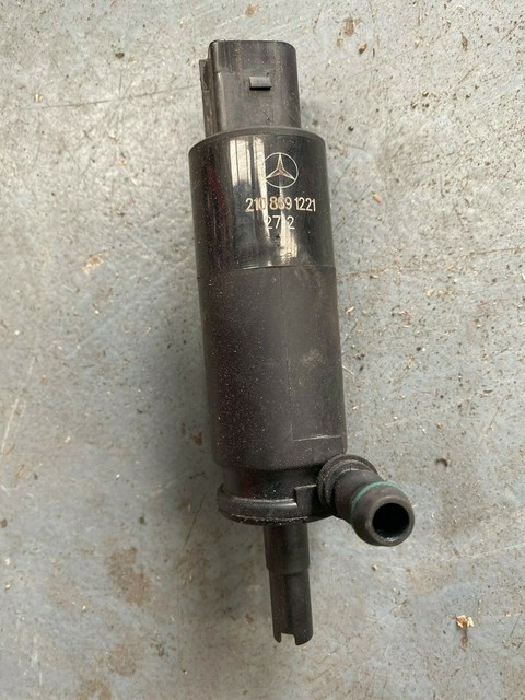 Mercedes-Benz E (w212) 2011 Headlight Washer Pump A2108691221 Rtx55622 ...