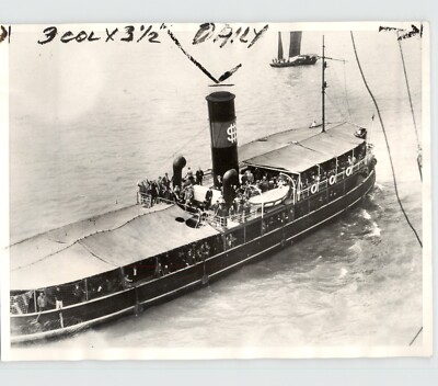US Dollar Lines' SHIP 'Billie Dollar' in SHANGHAI Crossfire 1937 Press ...