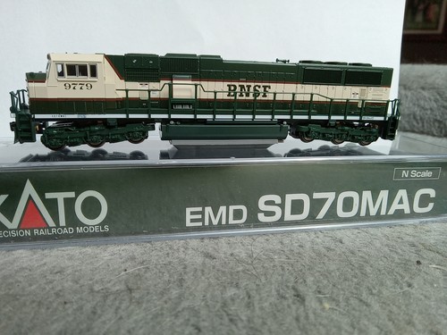 KATO N SCALE EMD SD70MAC BNSF 9779 Cab Headlight DC, DCC READY 176-6312 ...
