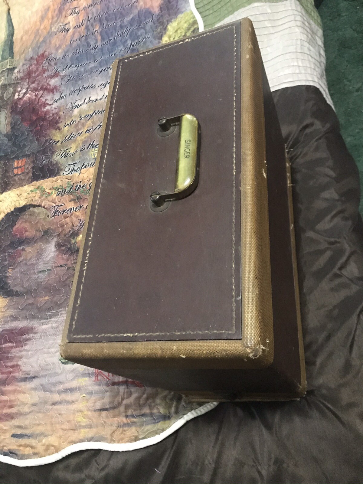 Vintage Singer Sewing Machine With Case (AG197822). | eBay