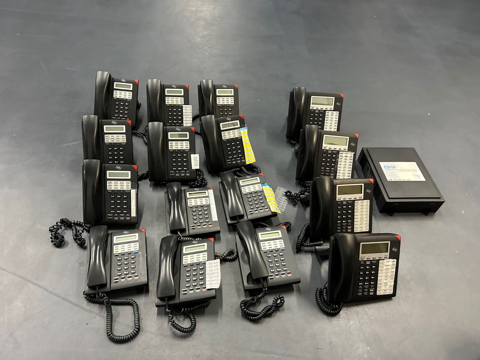 esi 50 server w/ Qty of 12 ESI-30D phones and Qty of 4 ESI-55 phones | eBay