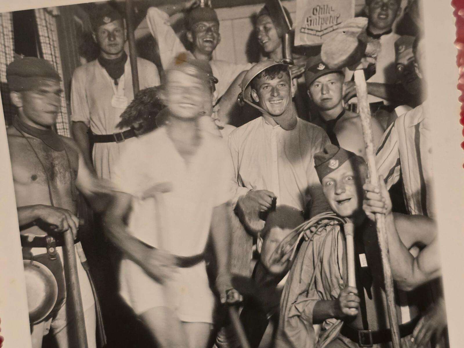 RAD DRUNK SOLDIERS GOOFING OFF WWII WW2 German Wartime Military photo ...
