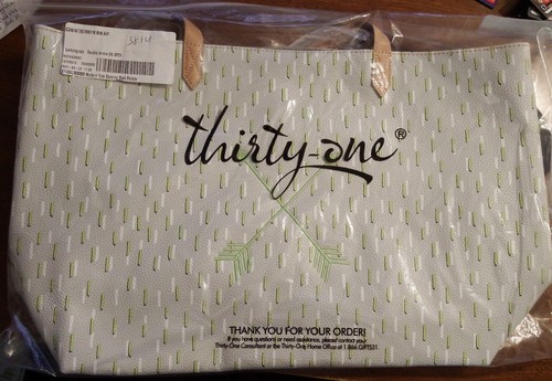 Thirty-One Modern Tote - Dancing Dash Pebble Lemongrass Double Arrow ...