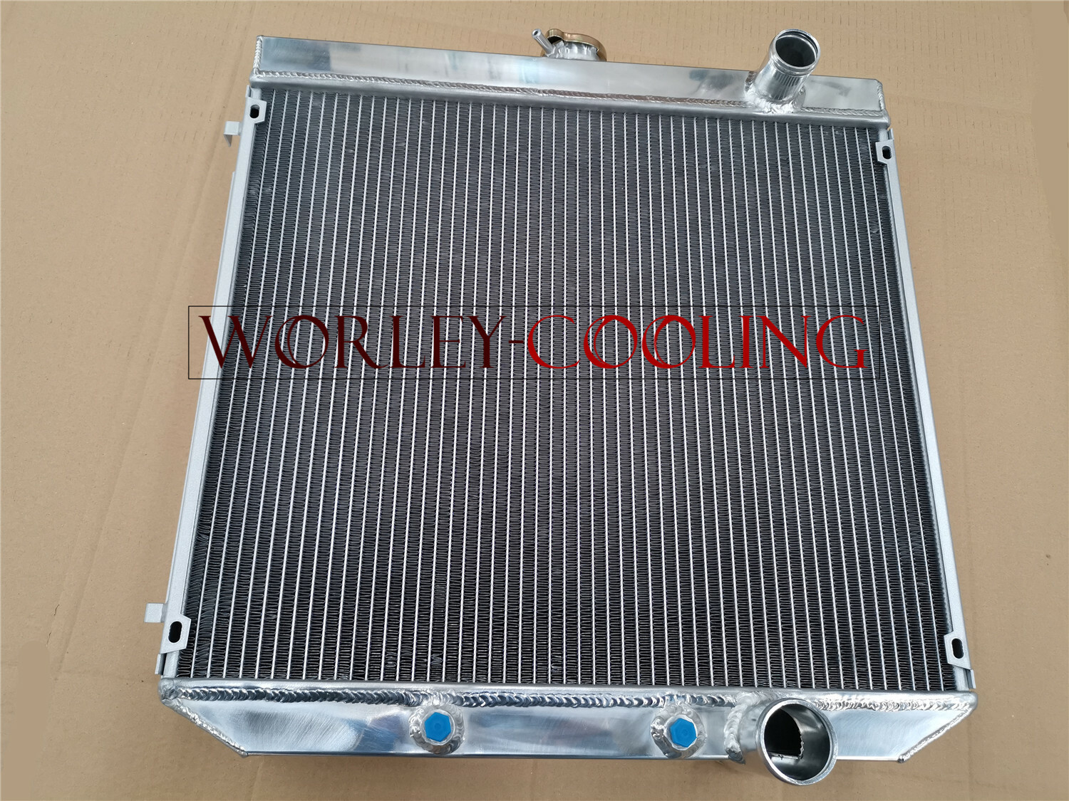 Aluminum Radiator +Shroud +Fan for FORD Falcon XR XT XW XY Windsor 289 ...