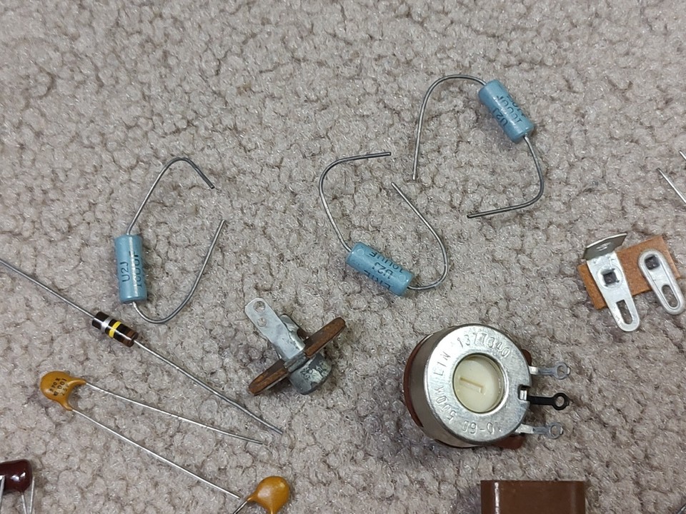 Tube Radio Parts Lot Resistors Capacitors Bulb Etc Vintage Tube Radio ...