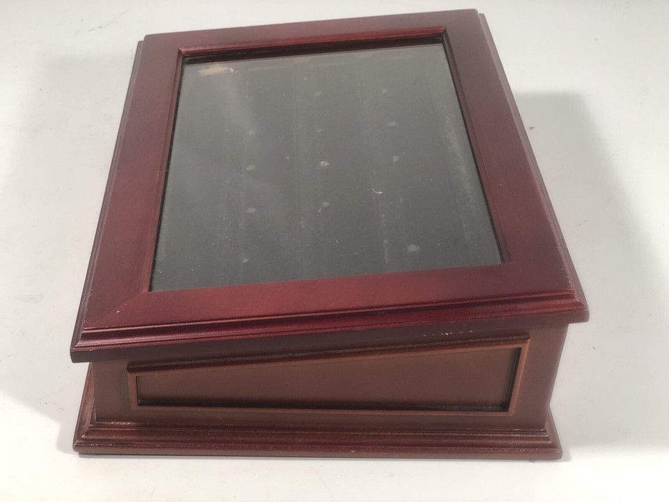 Platinum And Gold Highlighted Sacagawea Dollars Cherry Wood PCS Display ...