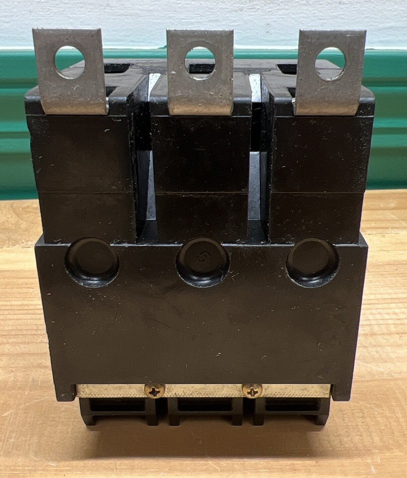 GHB3040 Cutler Hammer Westinghouse 40 Amp 480V 3P Bolt On Circuit ...