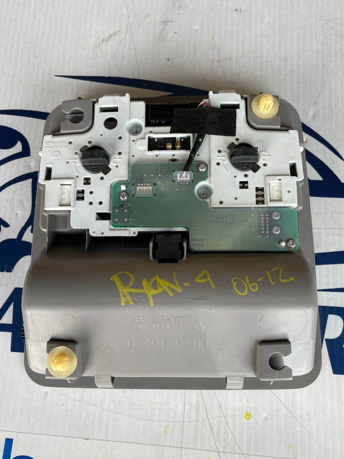 2006 TOYOTA RAV4 OVERHEAD CONSOLE STORAGE GRAY OEM 2006-2012 63401 ...