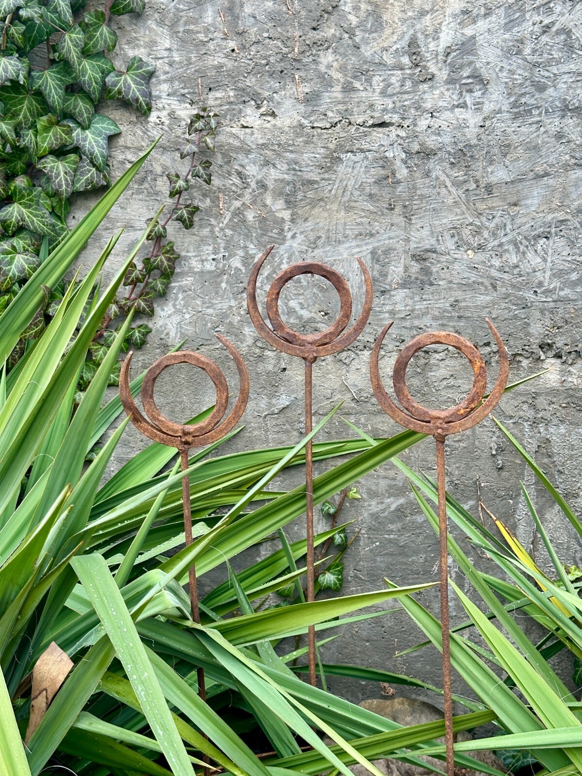 Rusty finials set of 3, Garden Finial Stakes, Metal Garden Sculptures ...