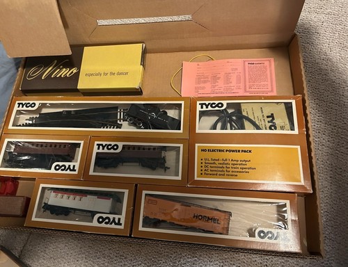 VINTAGE TYCO Electric Train Set HO Scale - Complete and In Box (with ...