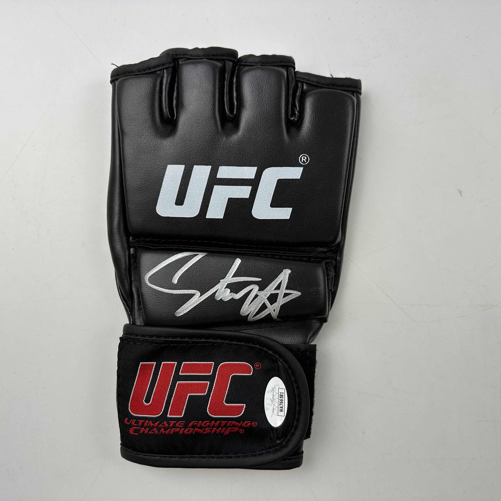 Autographed/Signed Israel Izzy Adesanya Black UFC MMA Glove Fighting ...