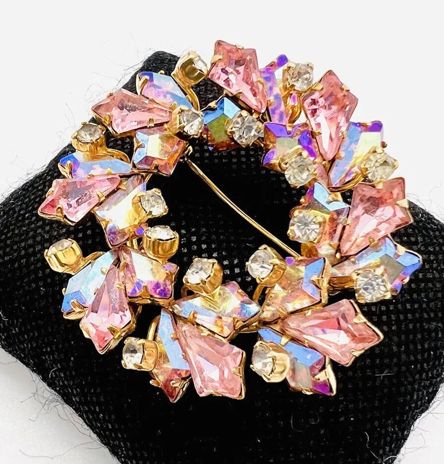 Rare VENDOME Pink KITE Shape Rhinestone Brooch Signed… - Gem