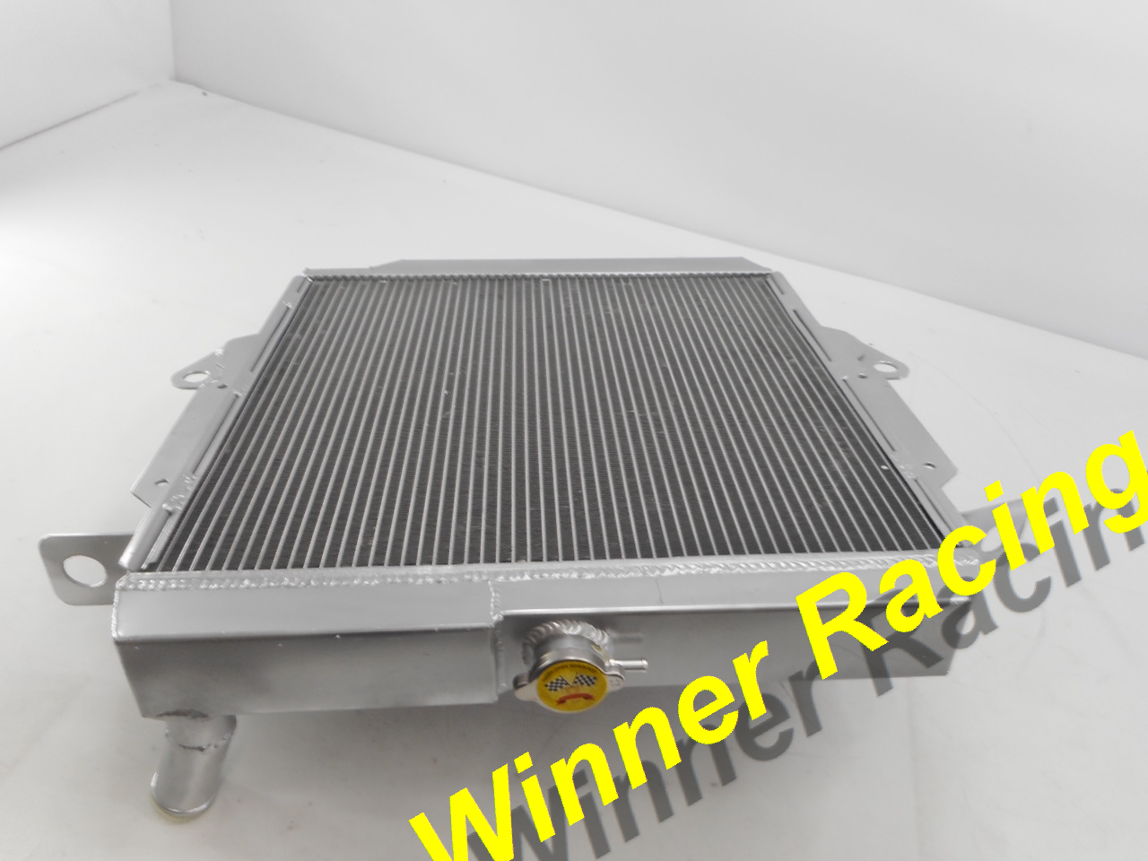 56MM radiator For Toyota Land Cruiser FJ70/FJ73/FJ75 3F 4.0 PETROL M/T ...