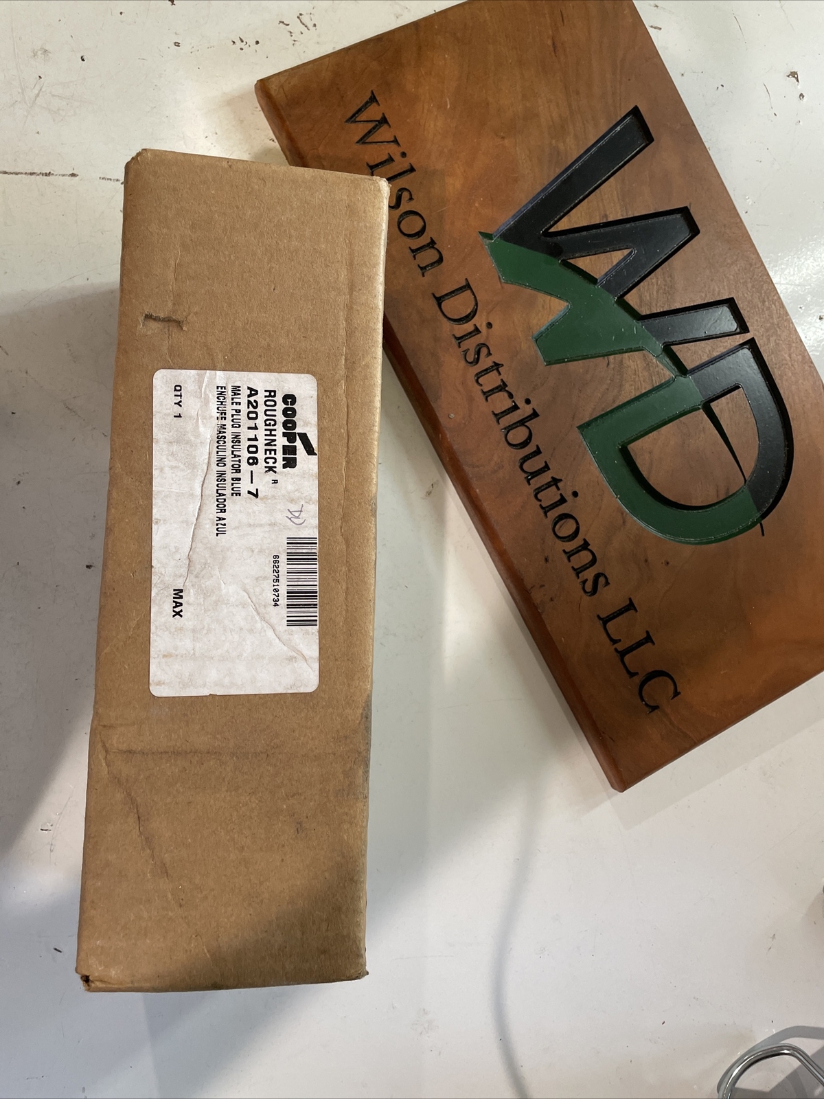 COOPER ROUGHNECK A201106-7 BLUE MALE PLUG INSULATOR E1049 SERIES **NEW ...