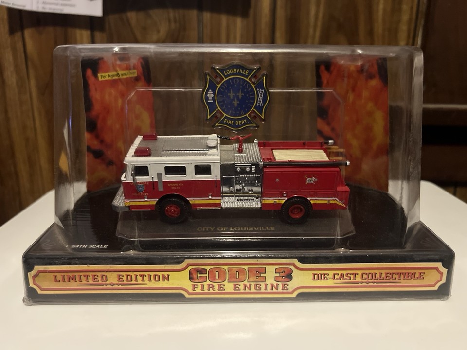 1/64 1997 CODE 3 LOUISVILLE SEAGRAVE PUMPER E-15 FIRE ENGINE 02455 | eBay