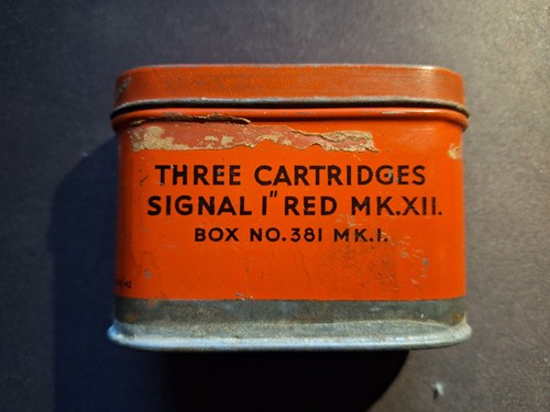 British 1942 WW2 Signal flare tin "Three Cartidges Signal I" Red MK.XII ...