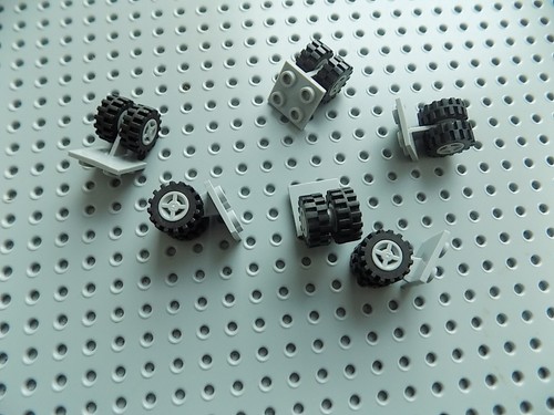 6 sets Lego Plate Modified 2x2 Dual Wheels Holder Black Tires airplane ...
